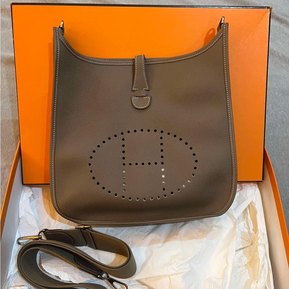 Hermes Evelyn Etoupe Color In Pm Size - Gem